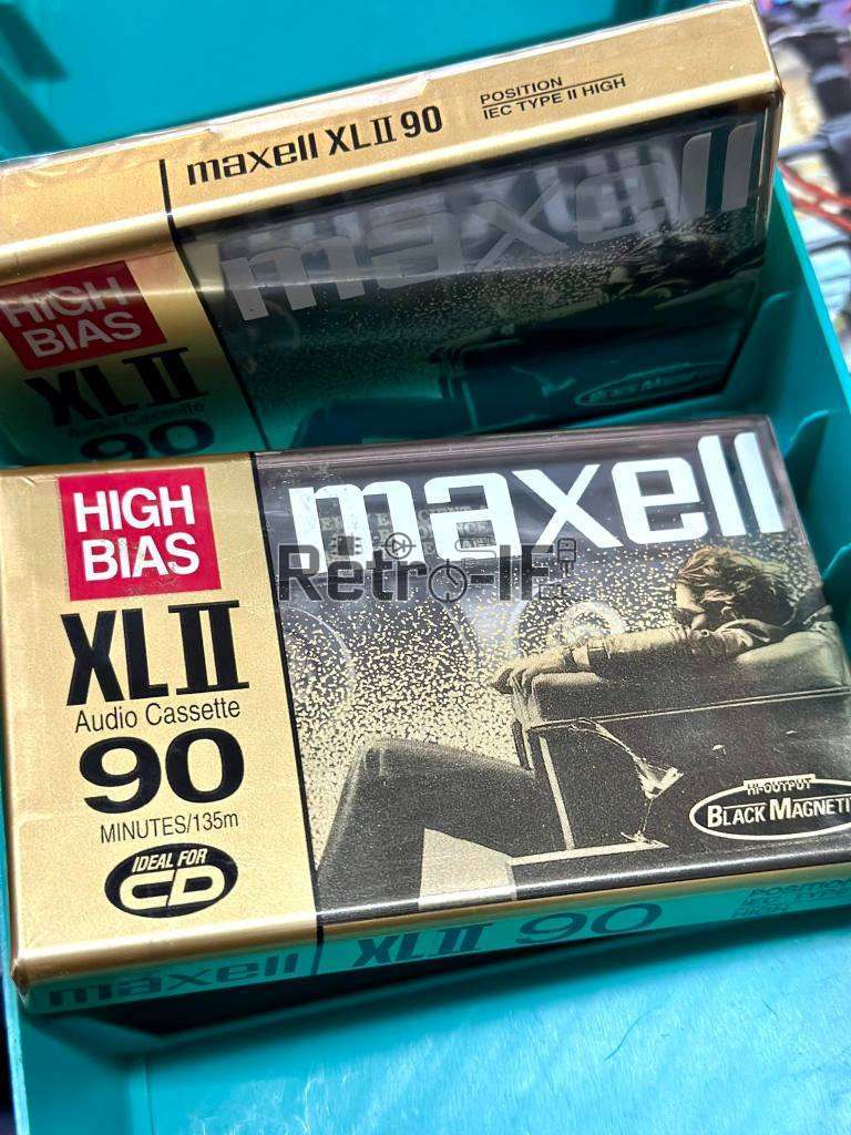 Аудіокасета Maxell XLII 90 Type 2 Black magnetite - Retro-IF